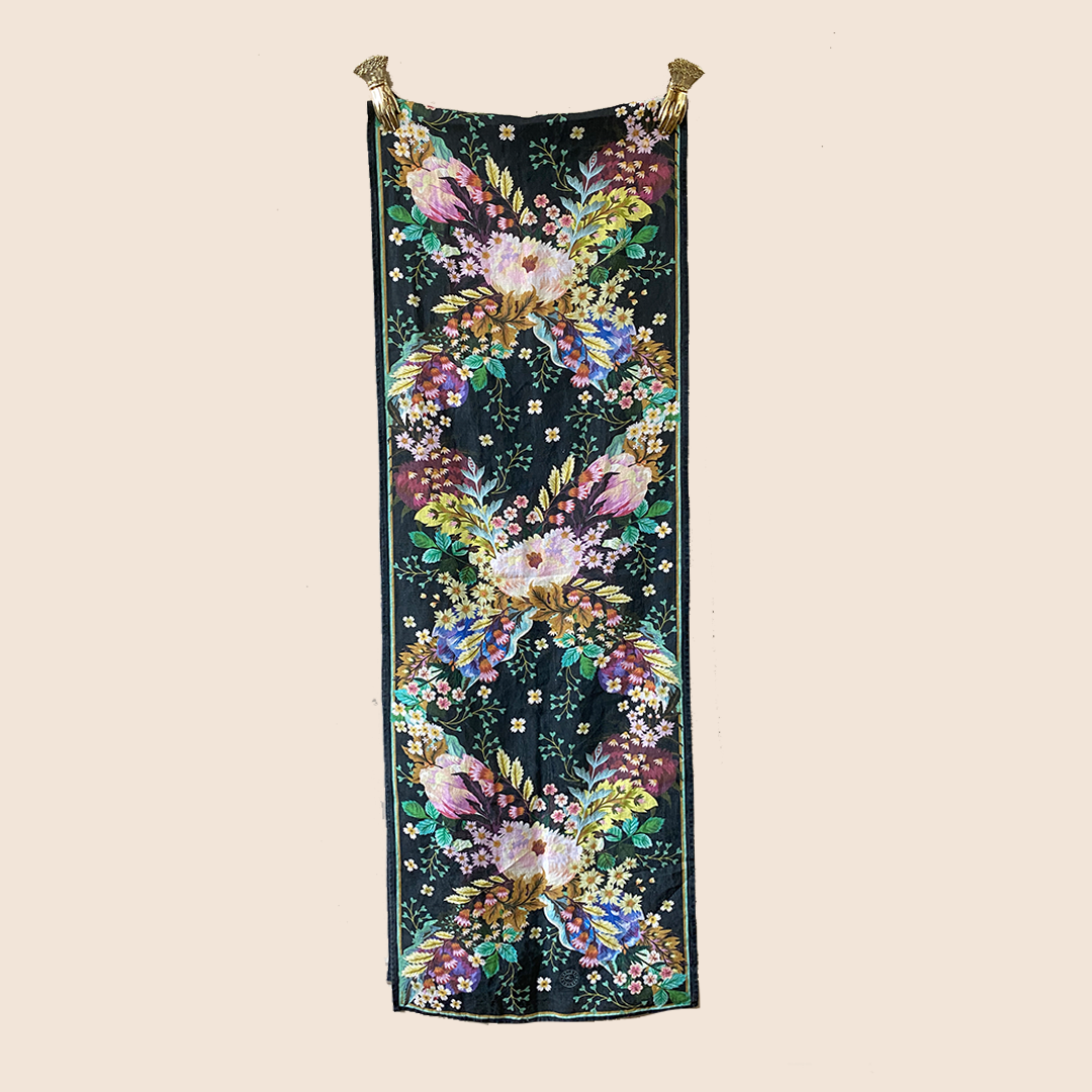 Nearly There Table Runner – studiocoverdale